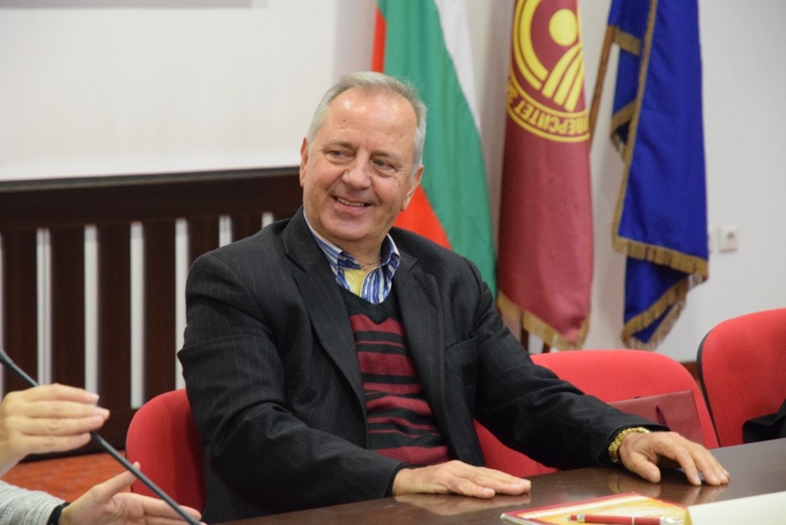 УНСС Разглеждате снимки от Мащабно сравнително изследване на историческите и съвременните